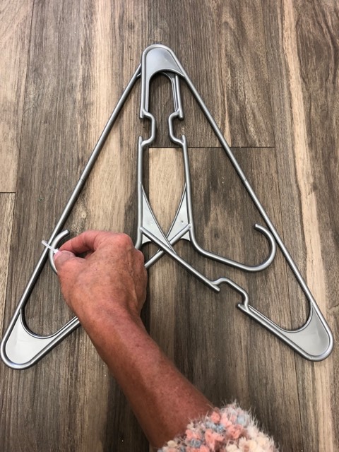 DIY Star From Hangers - The Shabby Tree