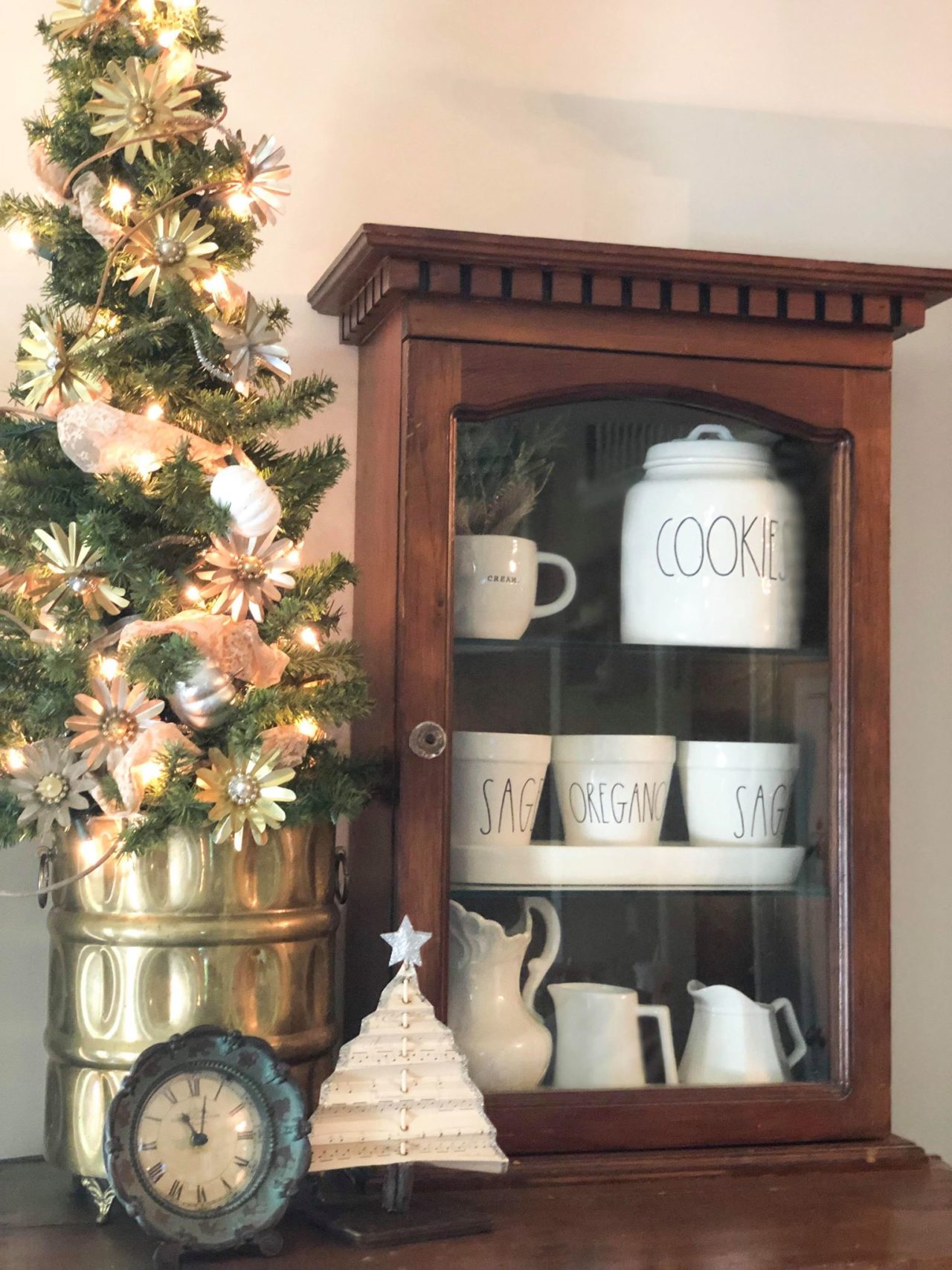 Trees I Keep Up All Year Long - The Shabby Tree