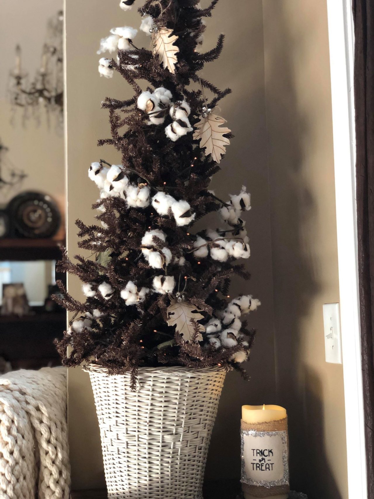 Trees I Keep Up All Year Long - The Shabby Tree