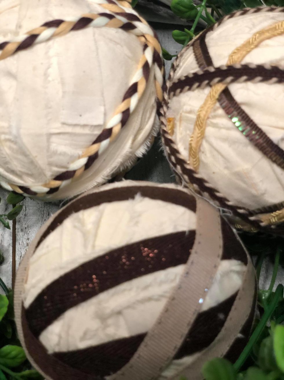 DIY Rag Balls - The Shabby Tree