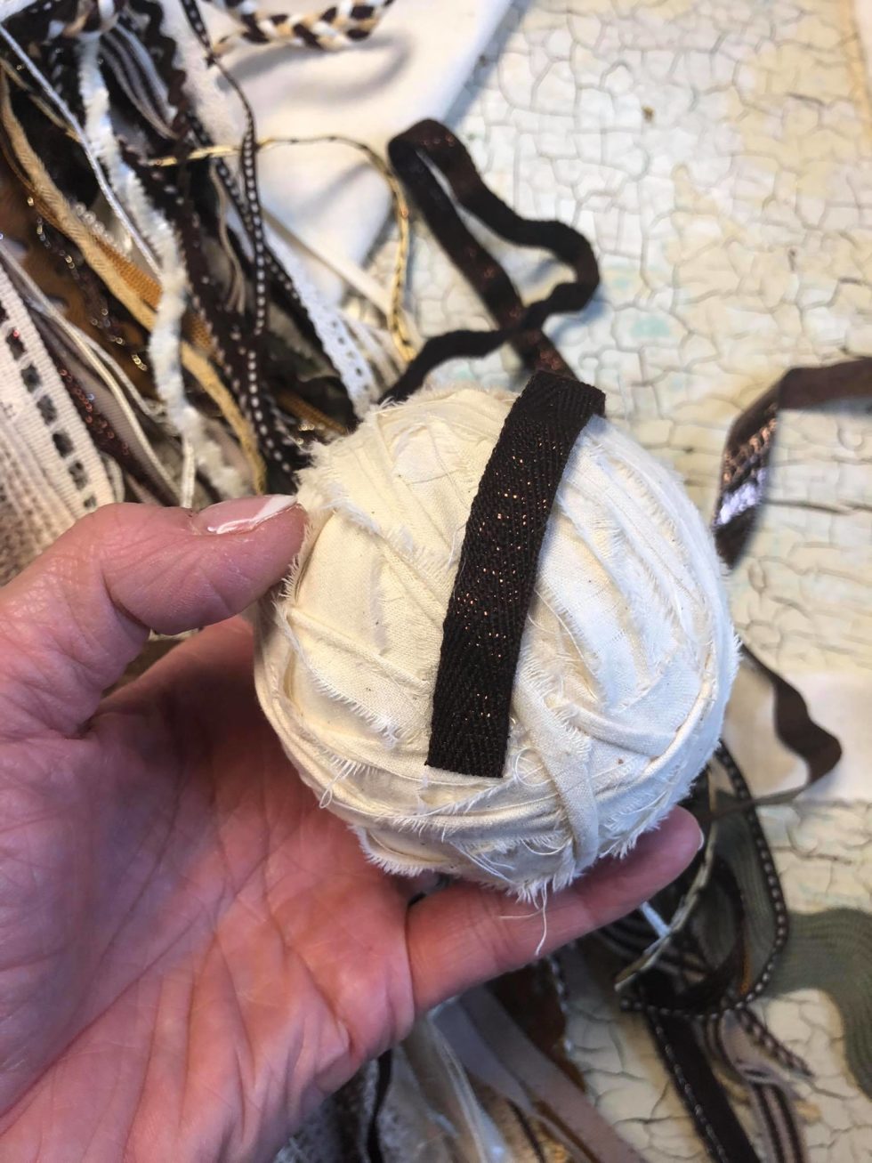 DIY Rag Balls - The Shabby Tree