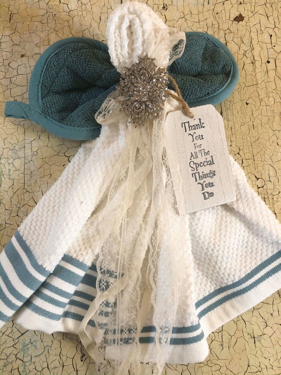 DIY Dish Towel Angel - The Shabby Tree