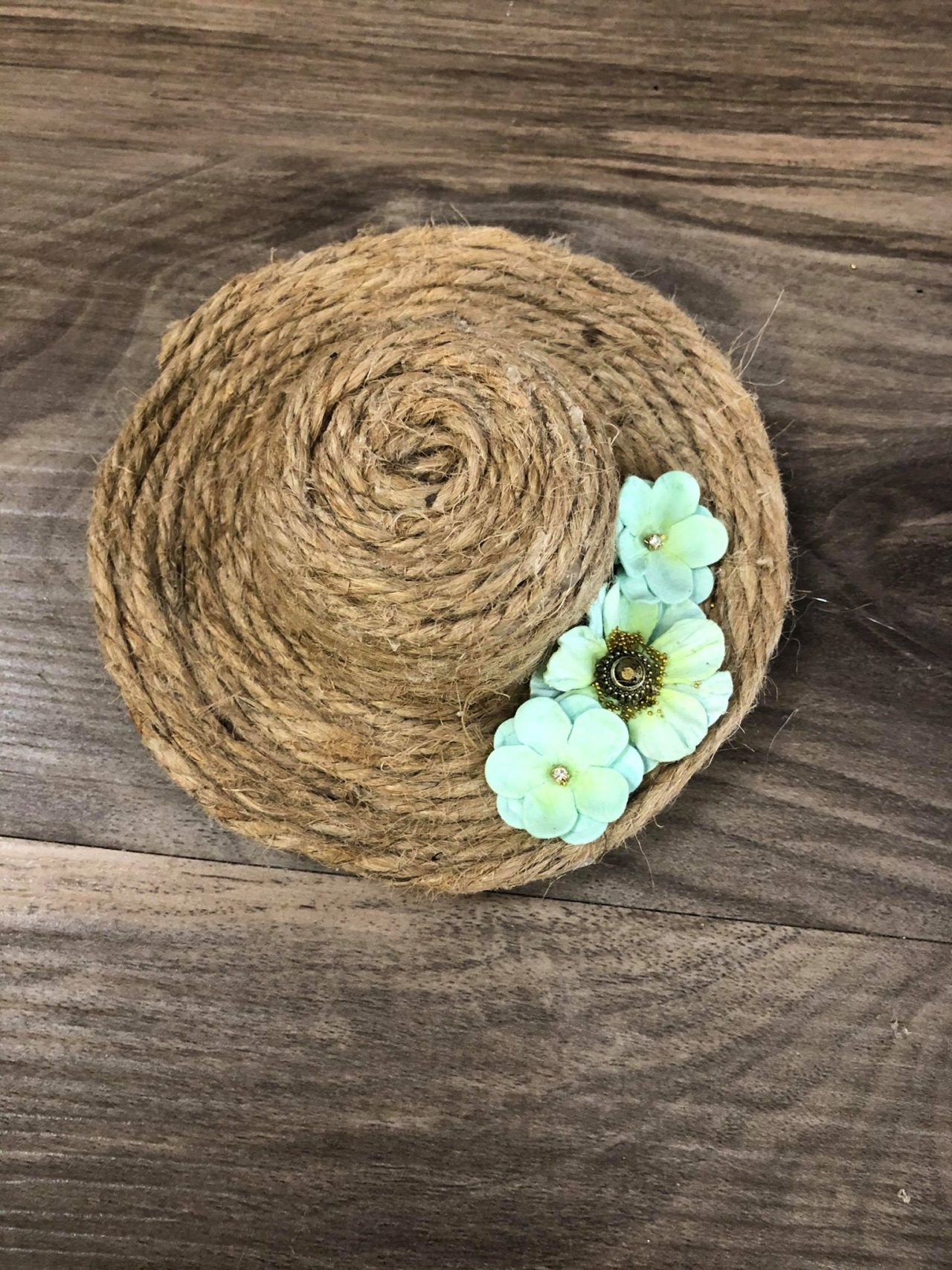 DIY Spring Hat Ornament - The Shabby Tree