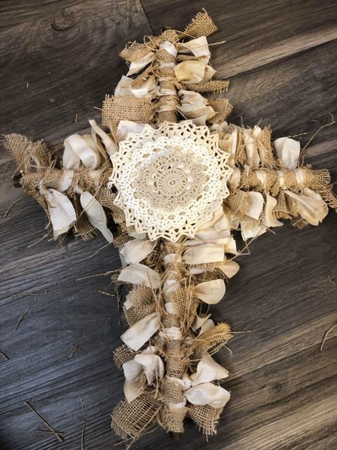 DIY Rag Cross - The Shabby Tree