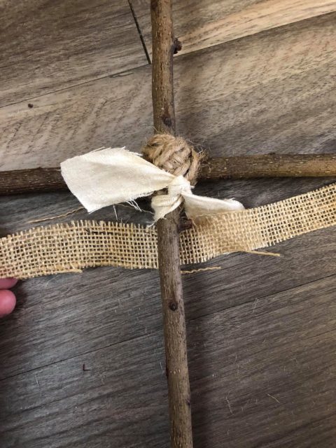 DIY Rag Cross - The Shabby Tree