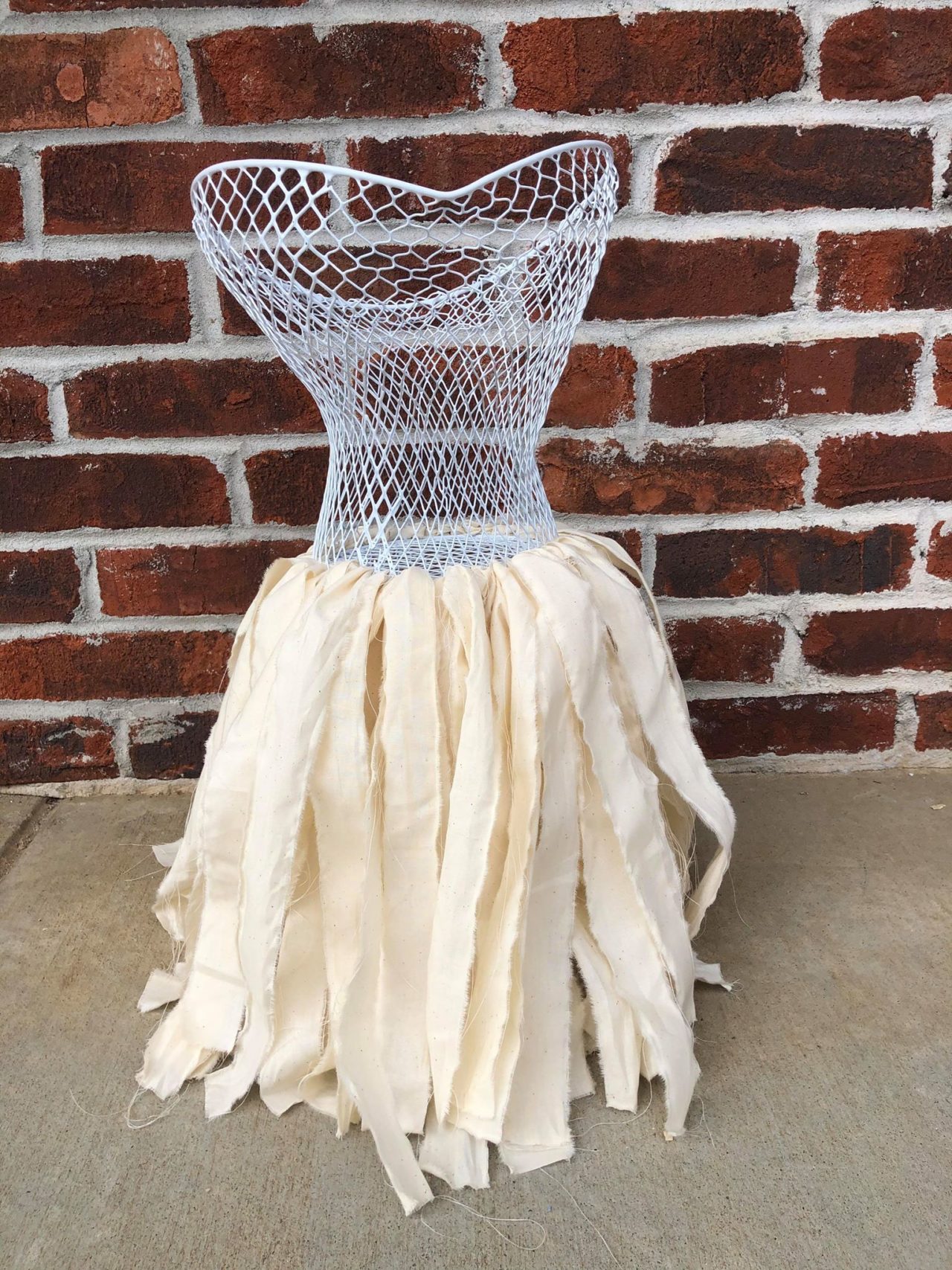DIY Decorative Dress Form - The Shabby Tree
