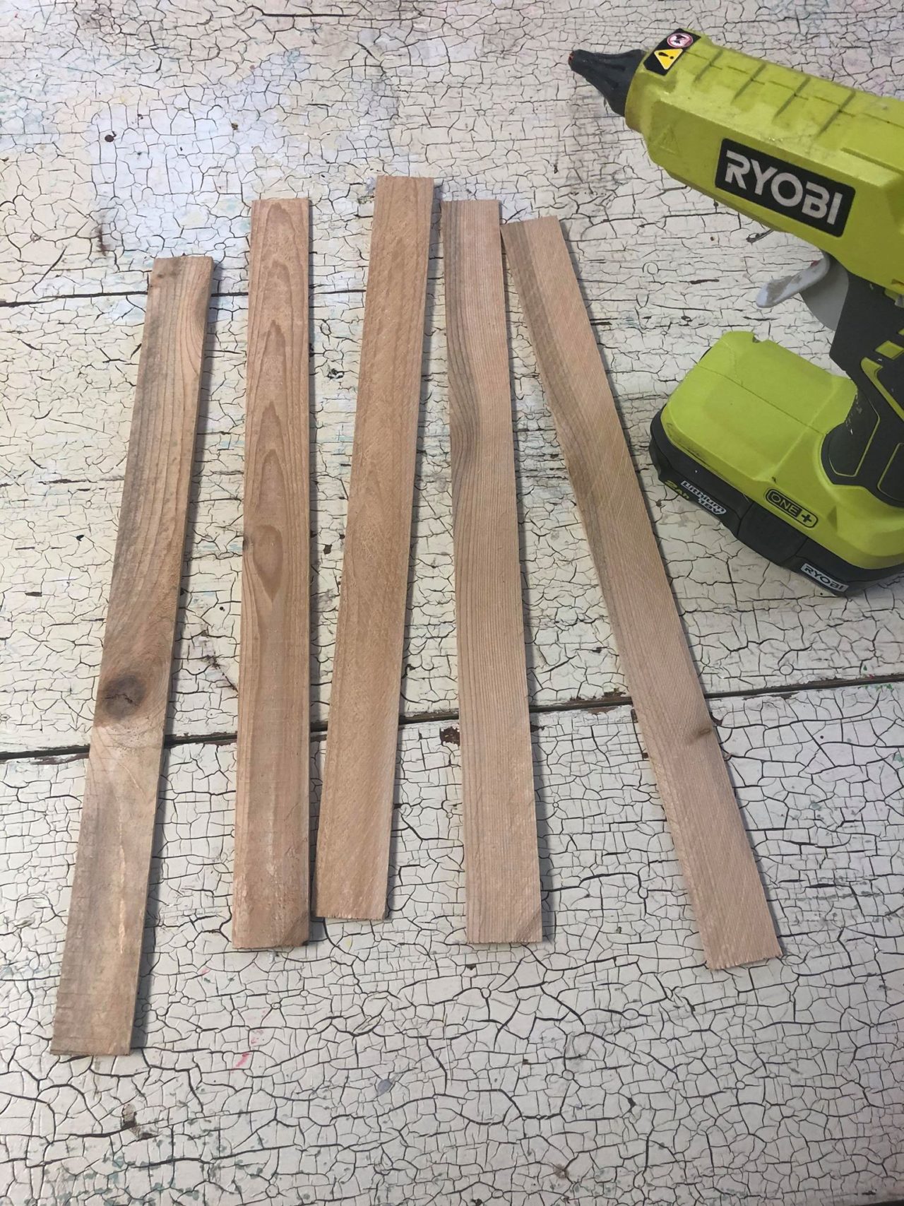 Easy DIY Wooden Star - The Shabby Tree