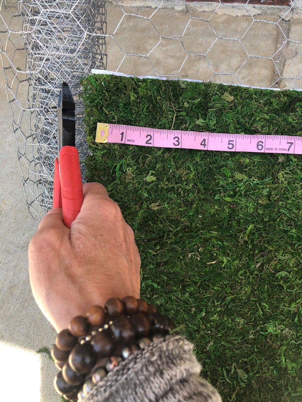 DIY Chicken Wire Garden Bag - The Shabby Tree