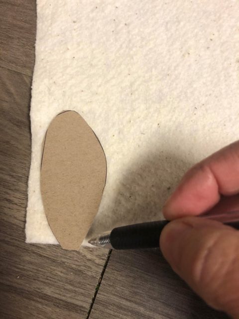 DIY Wooden Disc Flower - The Shabby Tree