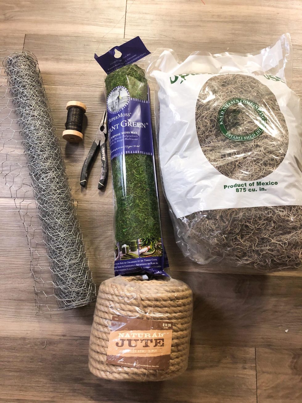 DIY Chicken Wire Garden Bag - The Shabby Tree