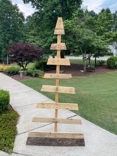 DIY Pallet Tree - The Shabby Tree