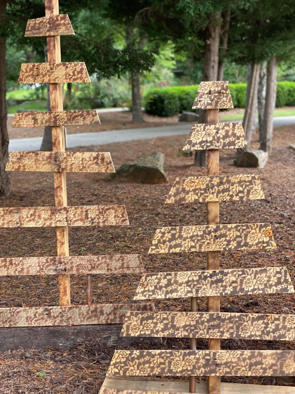 DIY Pallet Tree - The Shabby Tree
