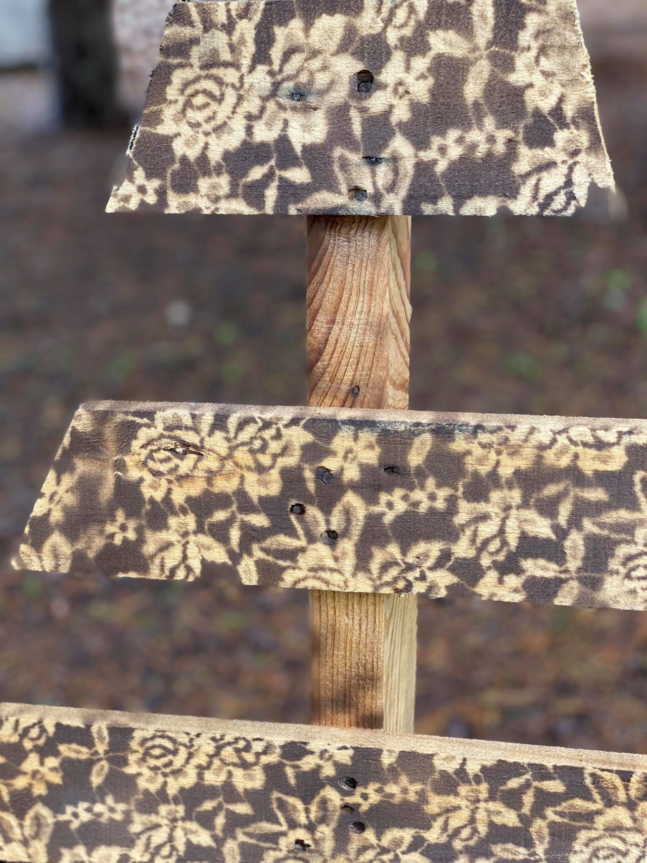 DIY Pallet Tree - The Shabby Tree