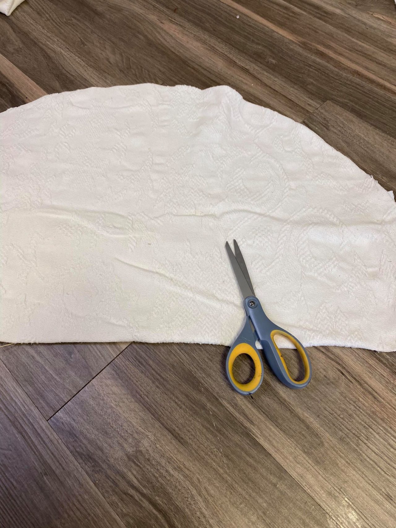 DIY Fabric Snowman - The Shabby Tree