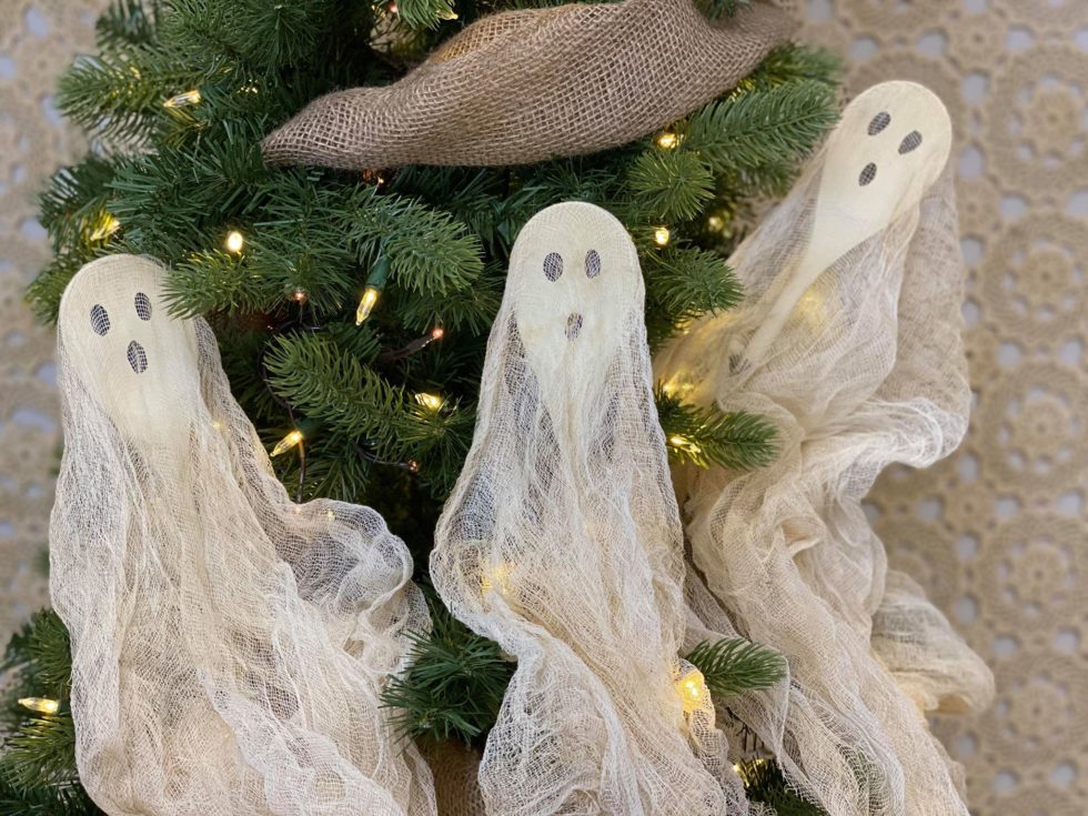 DIY Spoon Ghost - The Shabby Tree