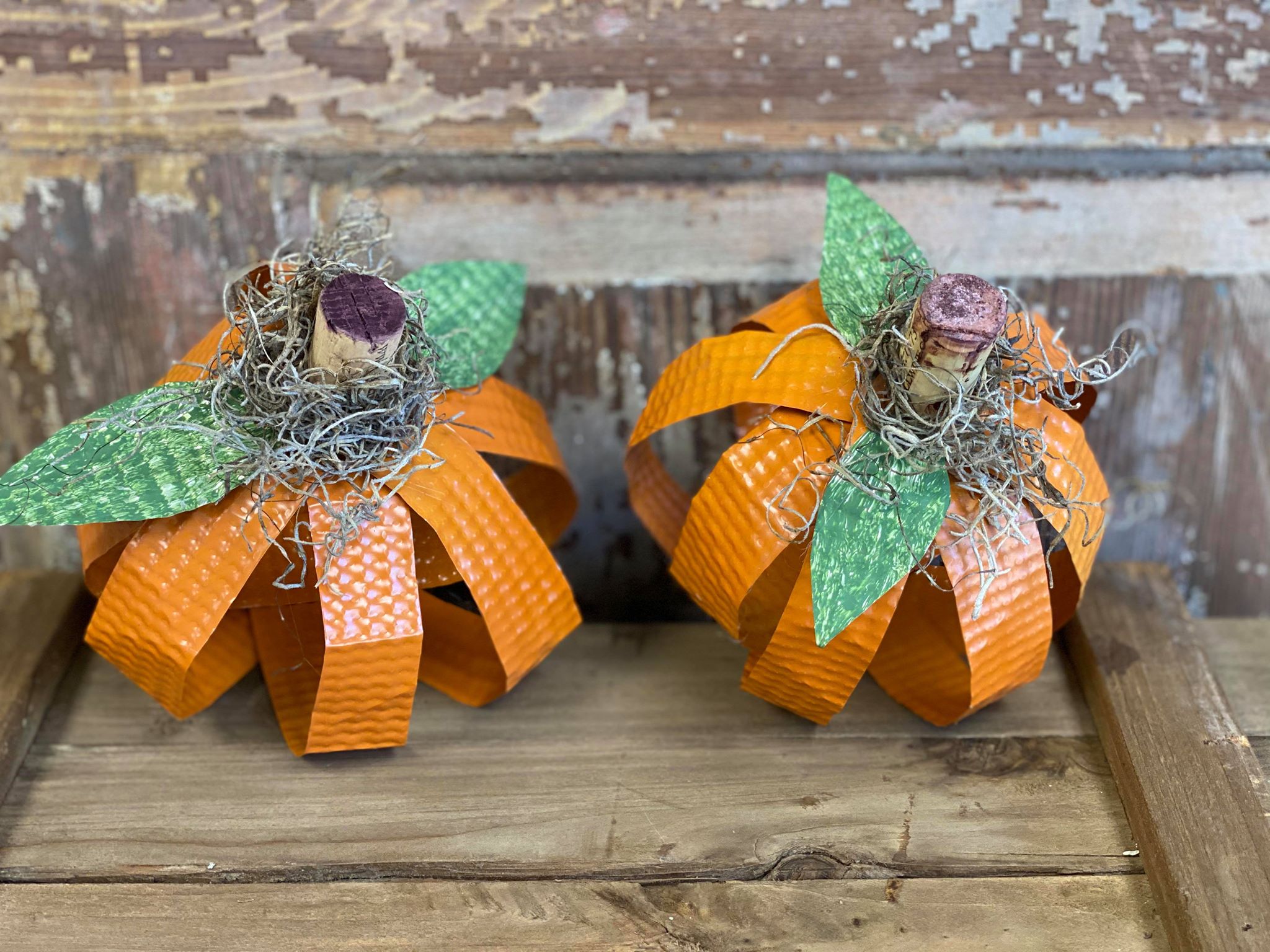 DIY Looped Cookie Tin Pumpkin - The Shabby Tree
