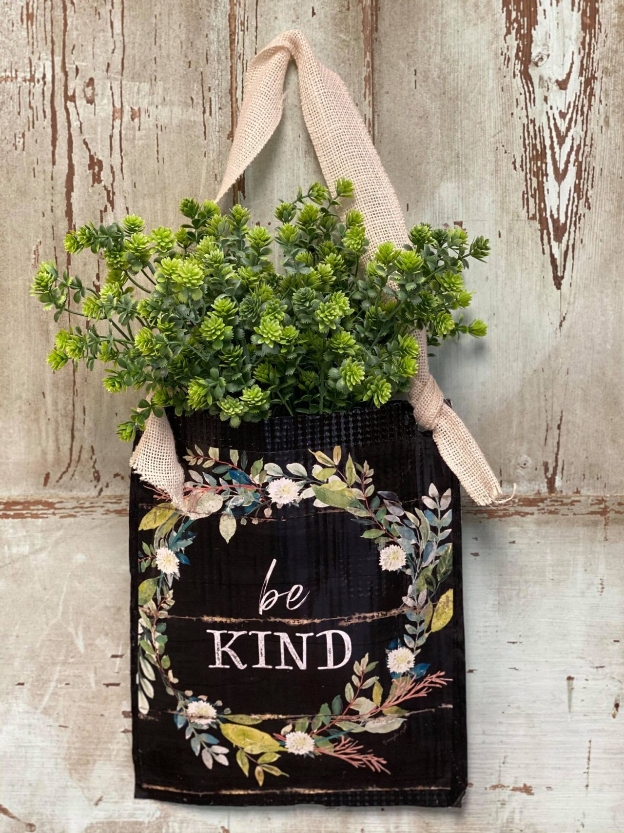 DIY Hanging Tin Pouch - The Shabby Tree