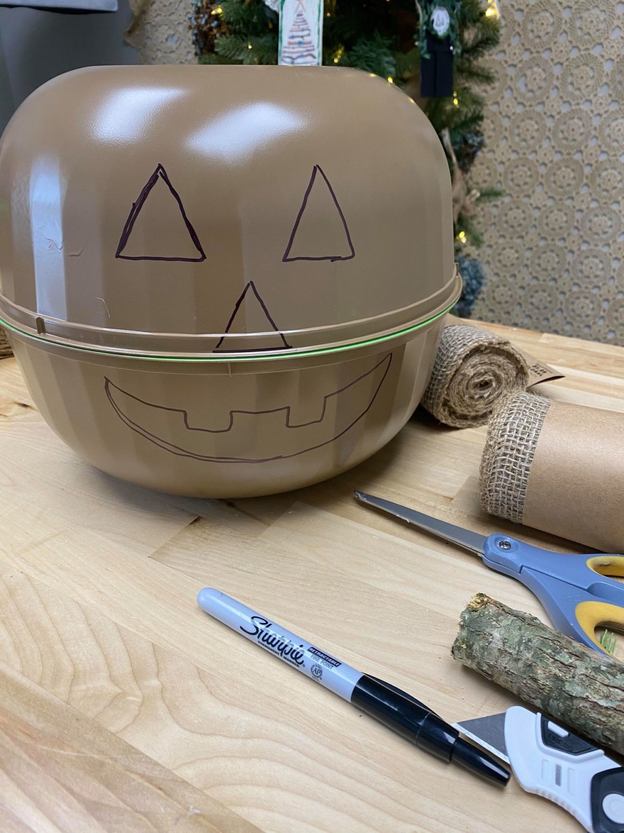 DIY Jack O' Lantern Pumpkin - The Shabby Tree