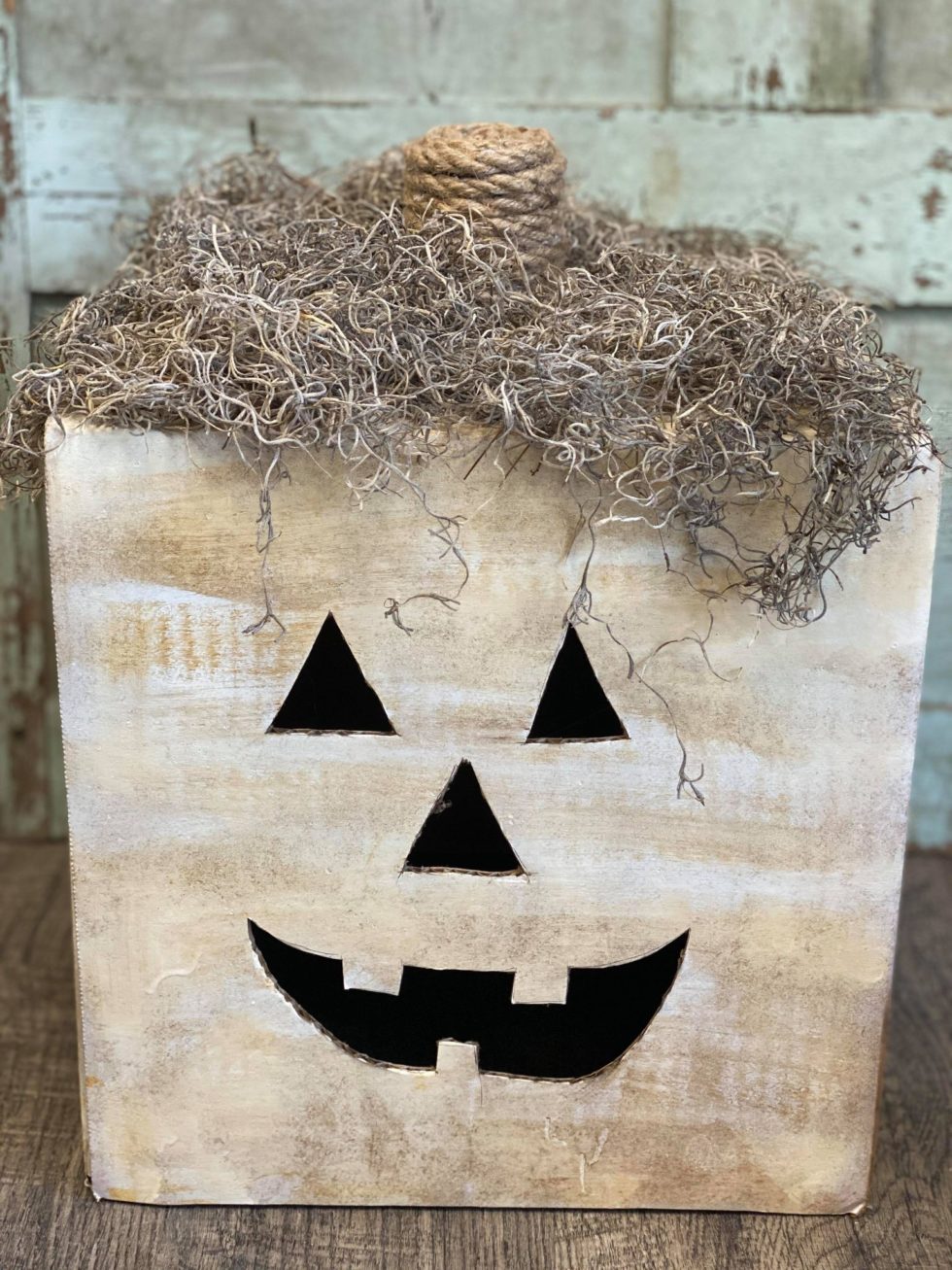 DIY Box Pumpkin - The Shabby Tree