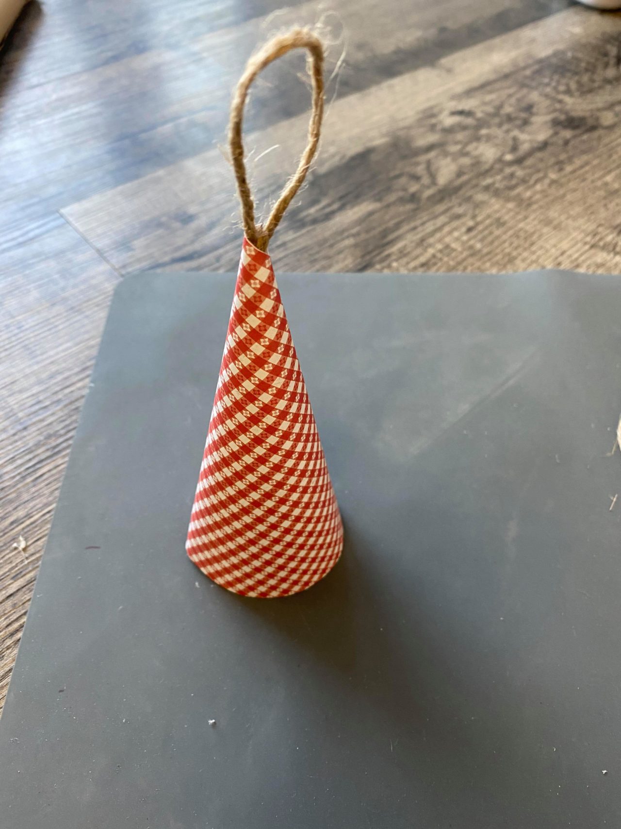 DIY Paper Tree Ornament - The Shabby Tree
