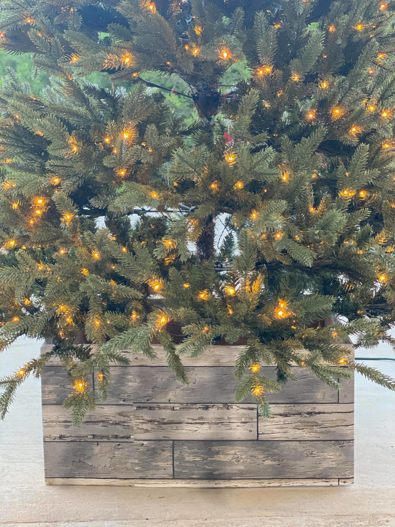 DIY Tree Collar - The Shabby Tree