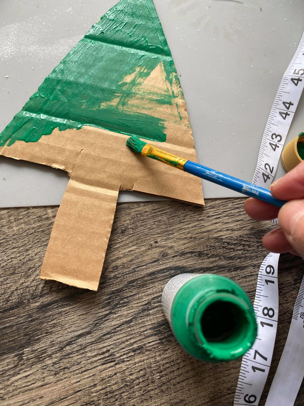 DIY Mesh Tube Tree Ornament - The Shabby Tree