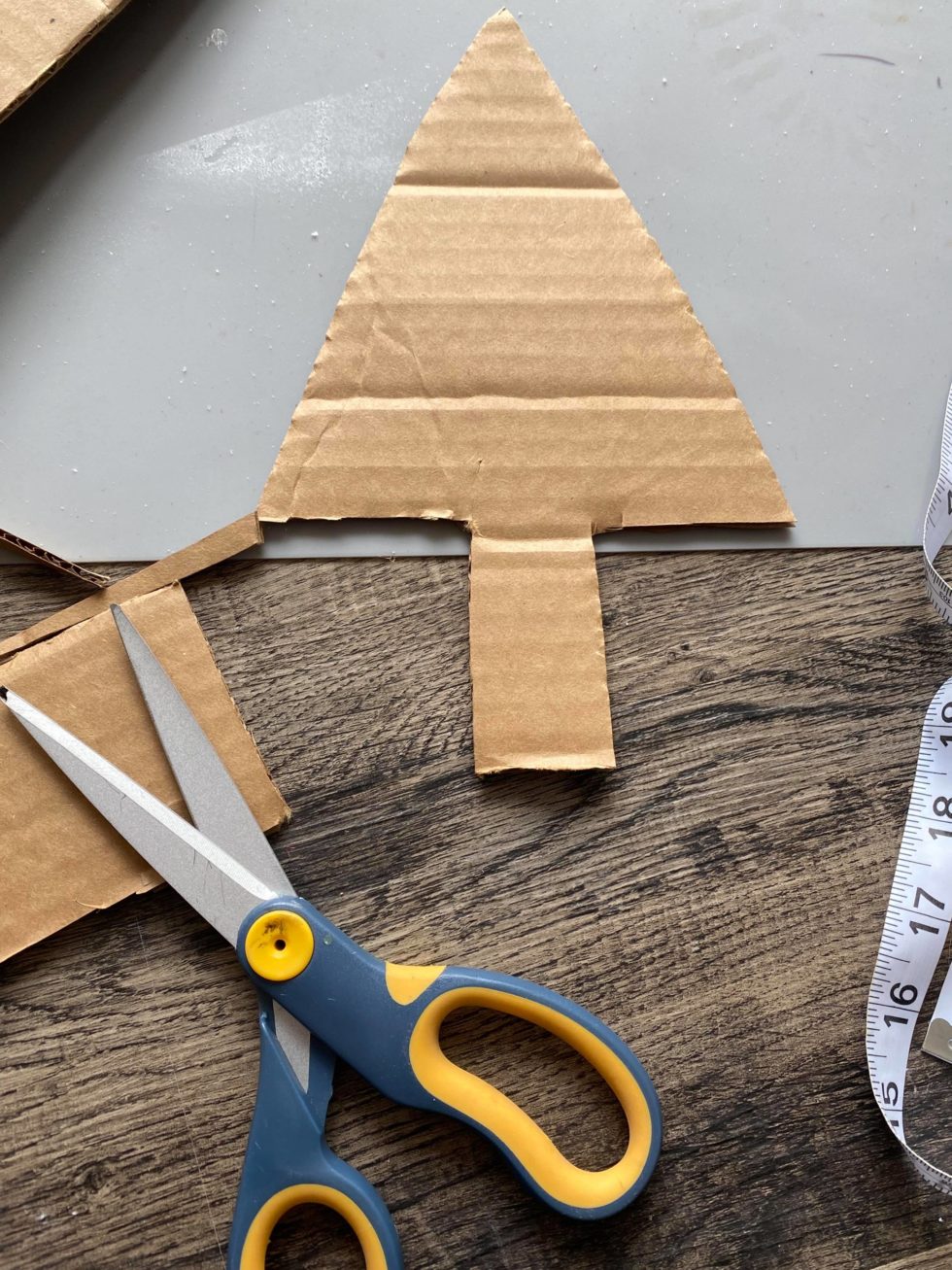 DIY Mesh Tube Tree Ornament - The Shabby Tree