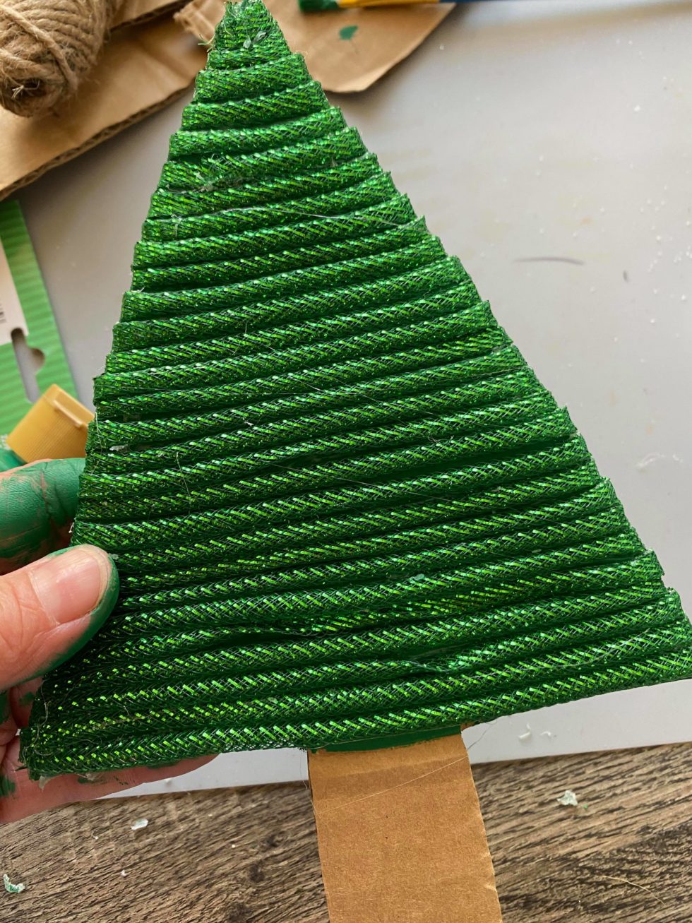 DIY Mesh Tube Tree Ornament - The Shabby Tree