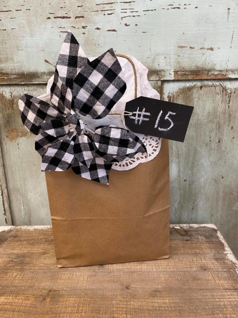 Christmas Gift Ideas That Can Be Given To Almost Anyone - The Shabby Tree