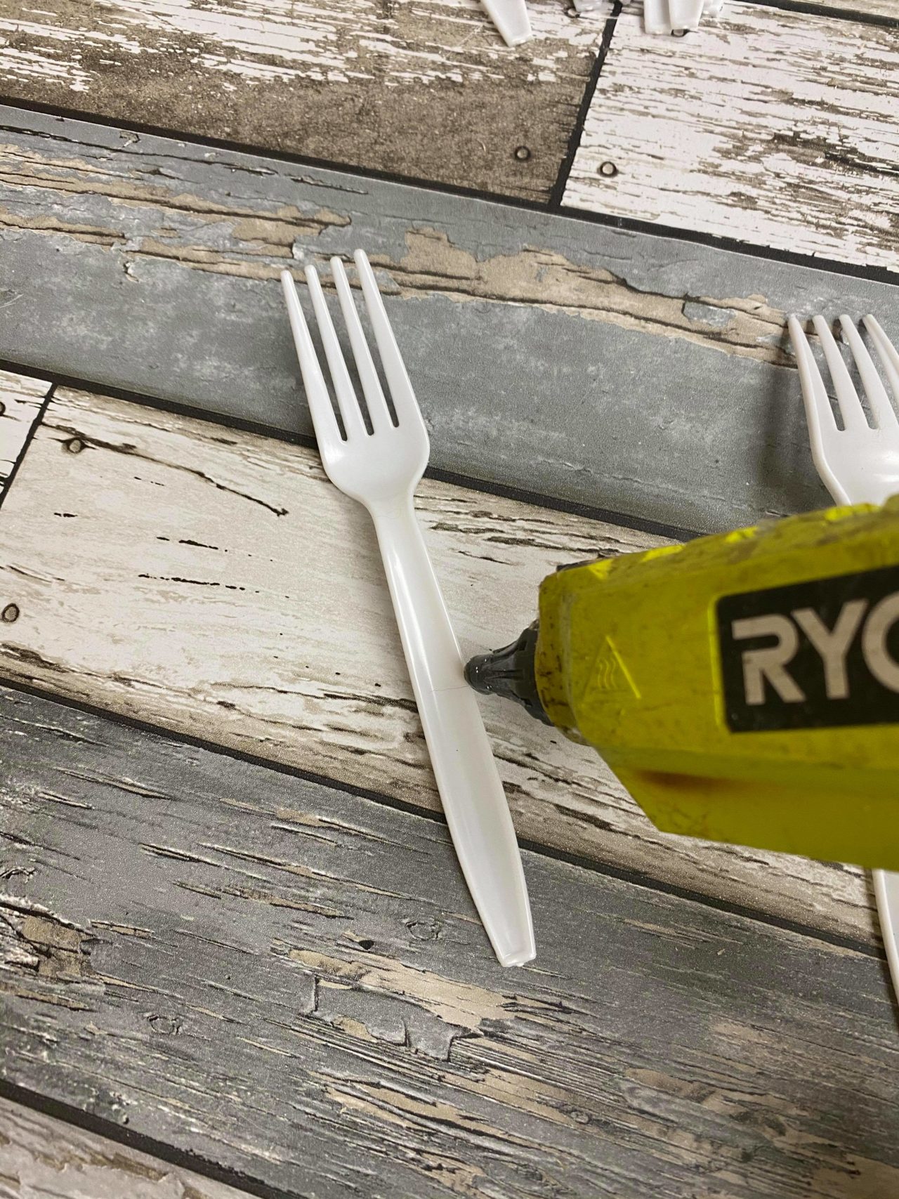 DIY Fork Snowflake - The Shabby Tree