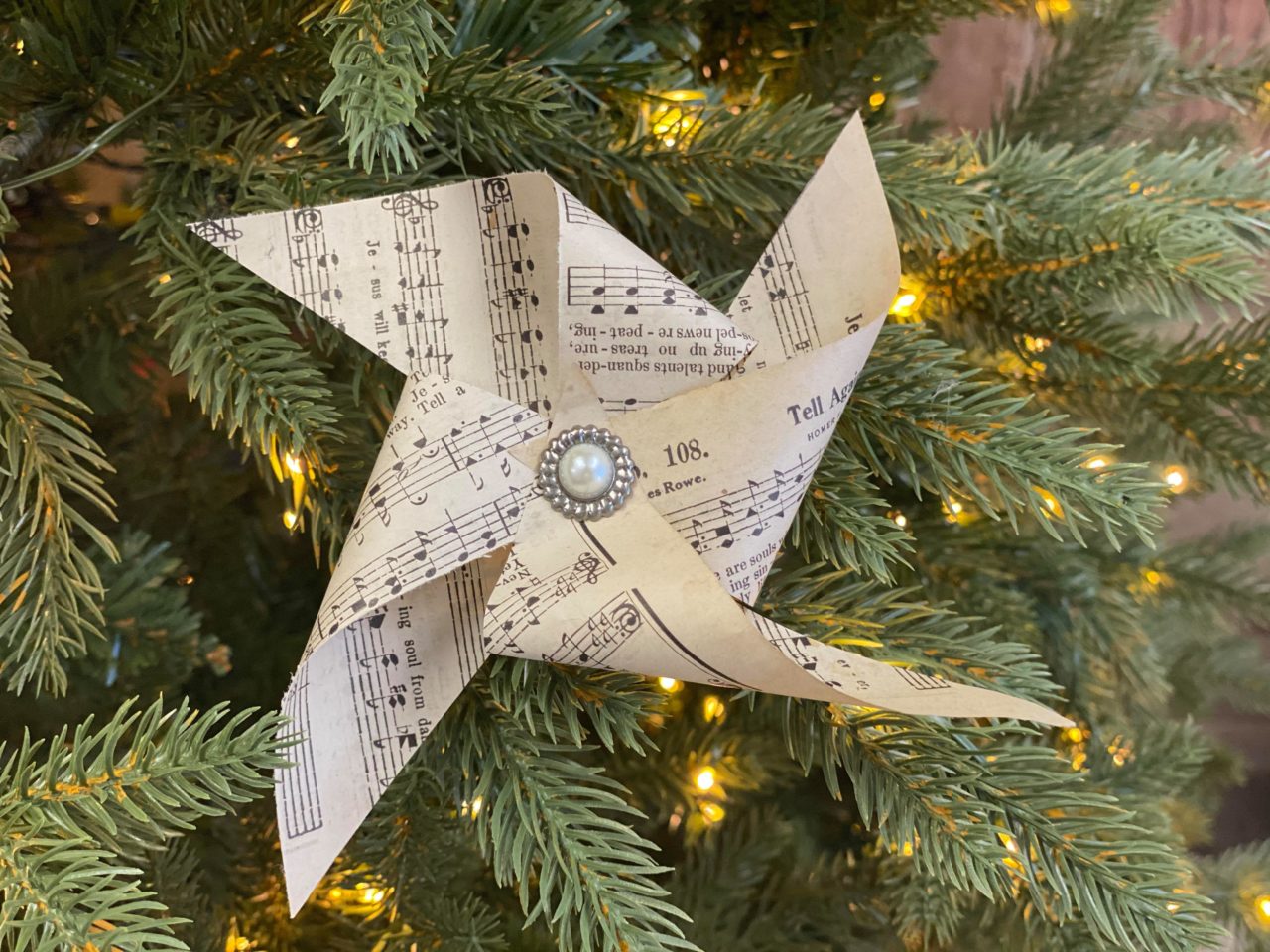 DIY Paper Pinwheel - The Shabby Tree