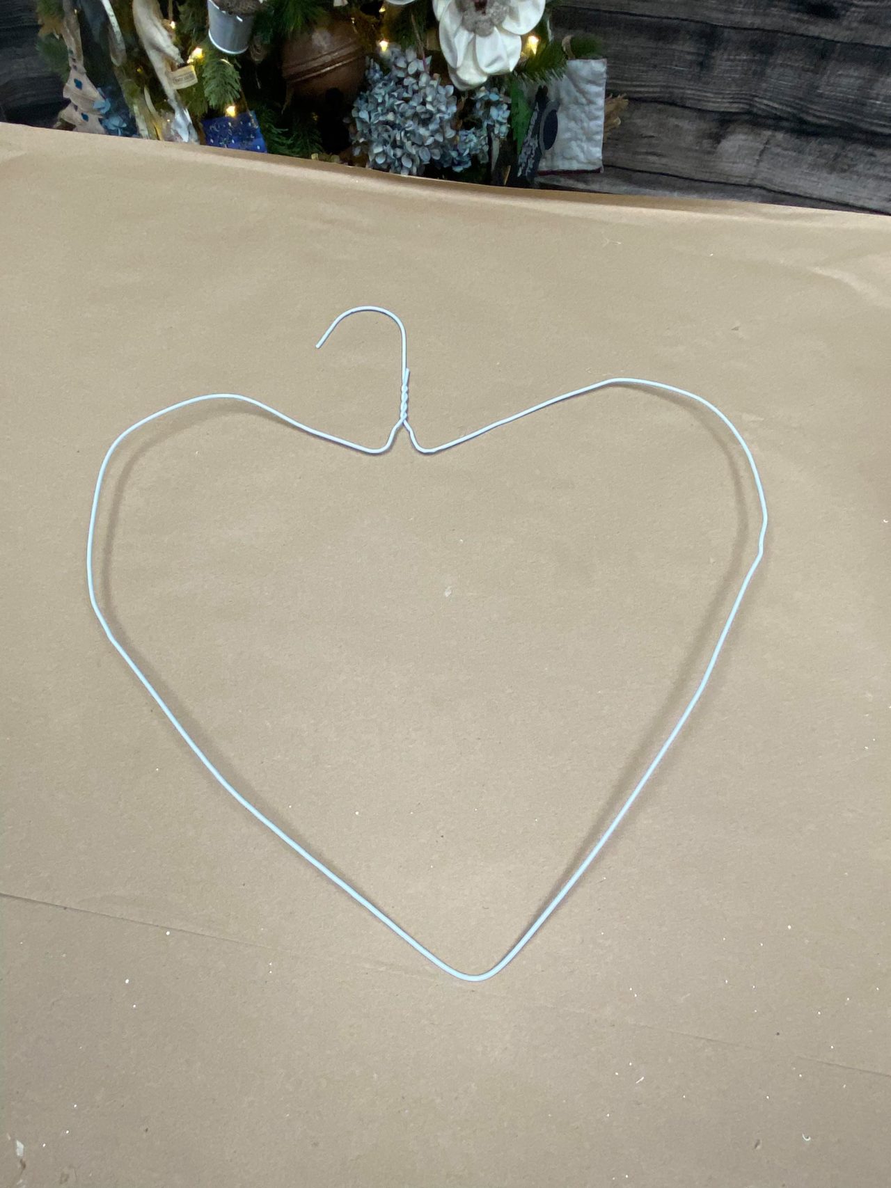 Wire Hanger Heart - The Shabby Tree