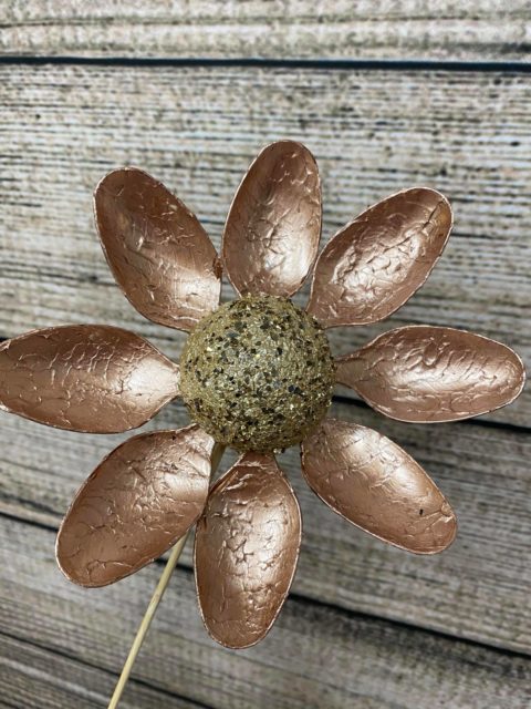 DIY Spoon Flower - The Shabby Tree