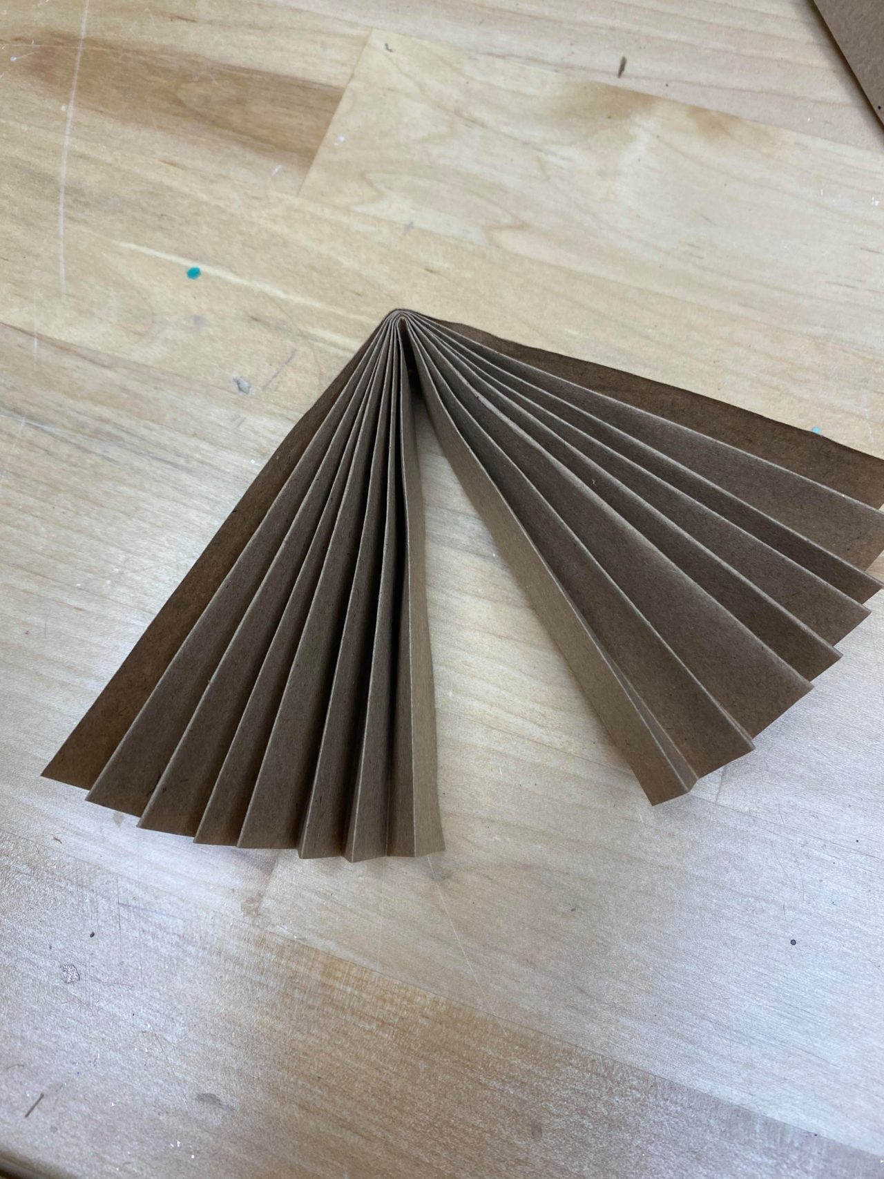 DIY Paper Angel With Accordion Fold - The Shabby Tree