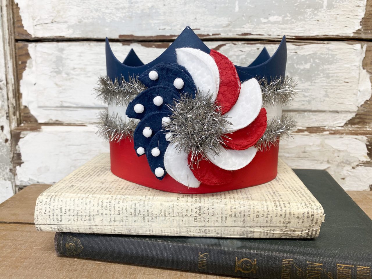 DIY Decorative Crown - The Shabby Tree