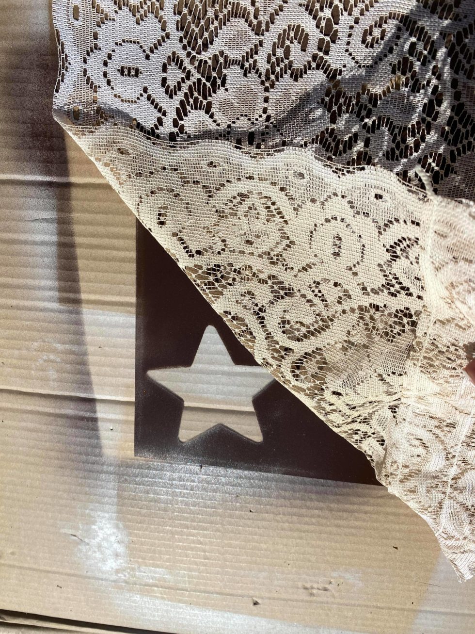 Creating Lace Images On Glass - The Shabby Tree