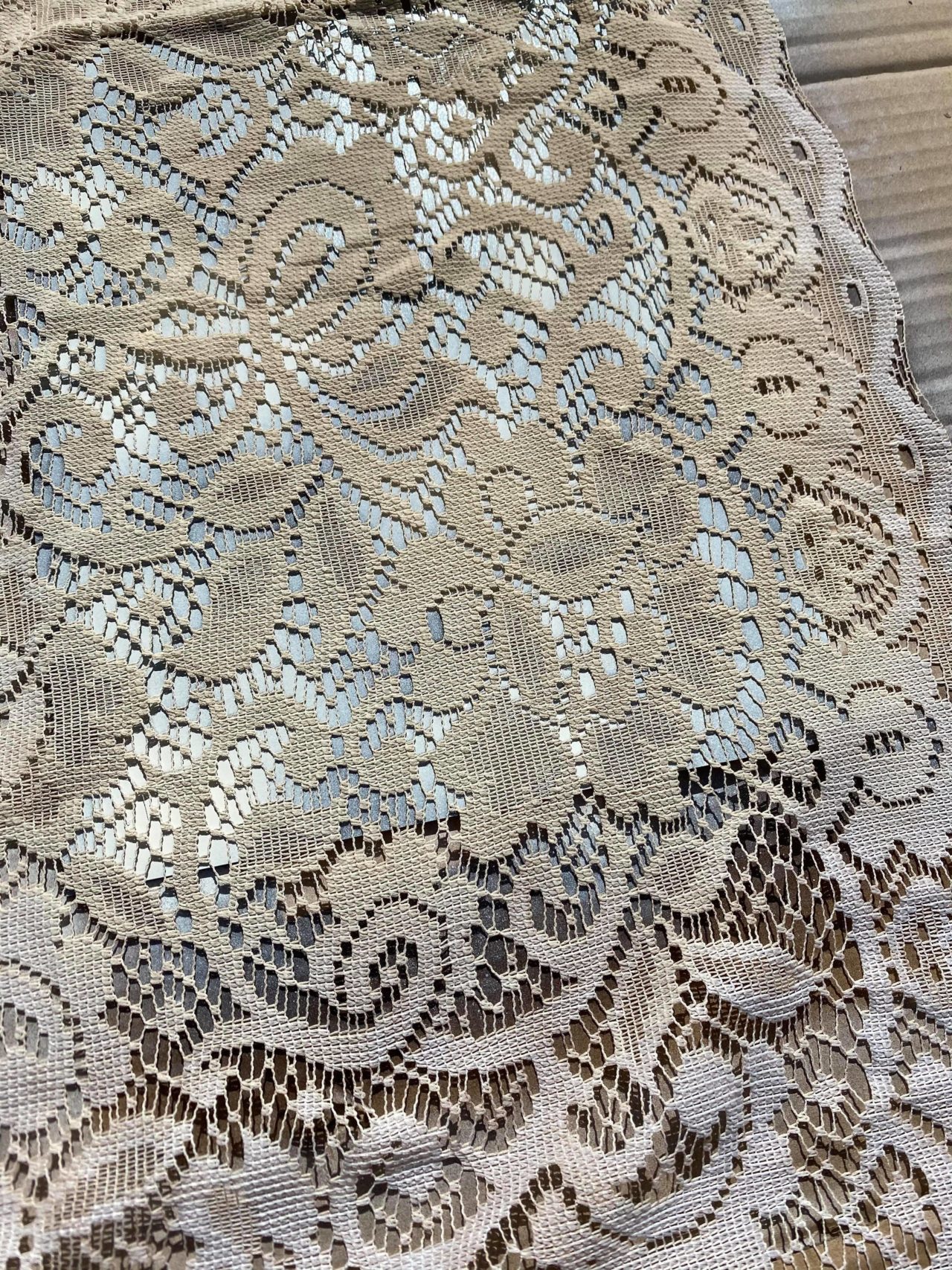 Creating Lace Images On Glass - The Shabby Tree