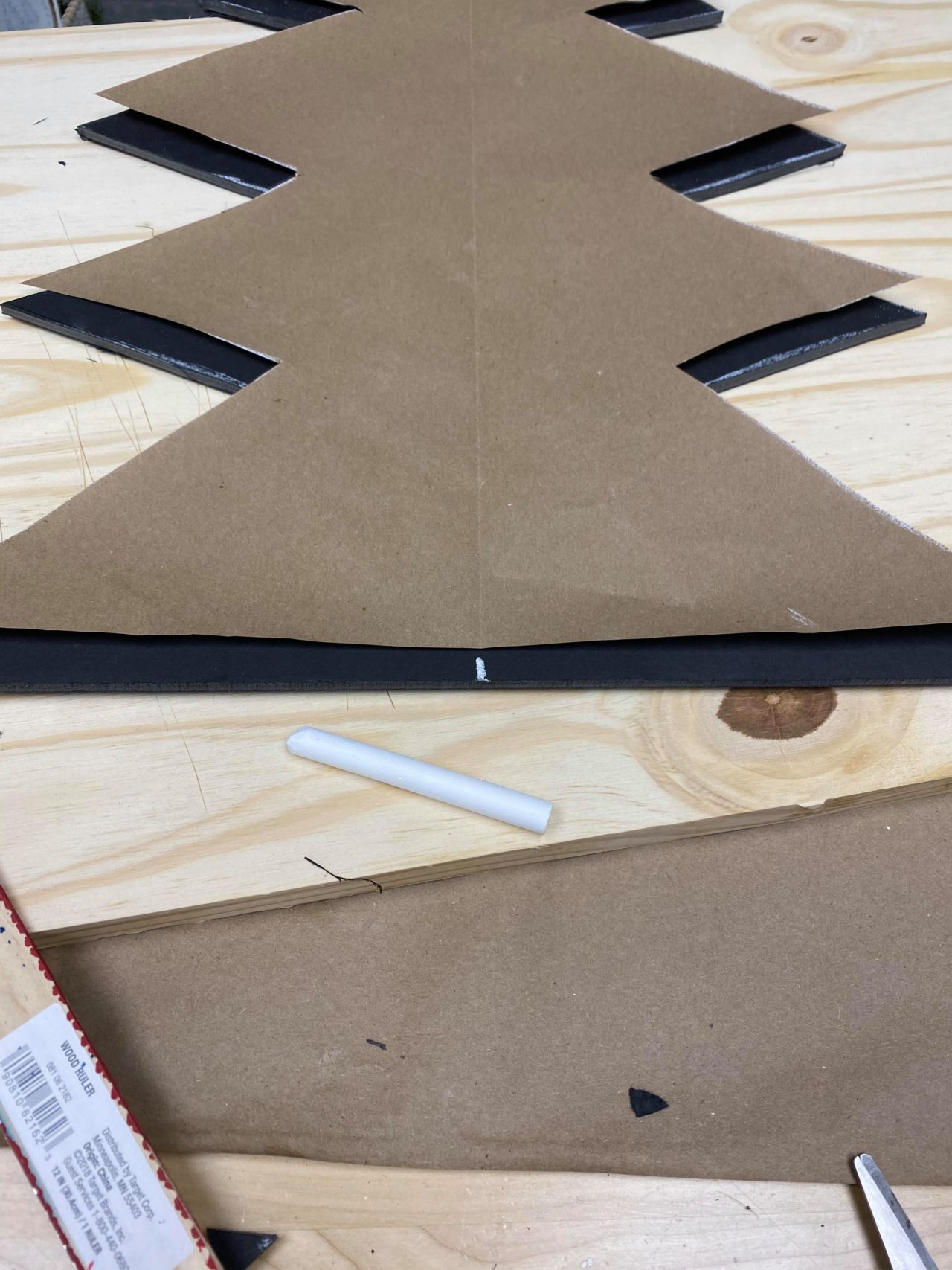 DIY Puzzle Tree - The Shabby Tree