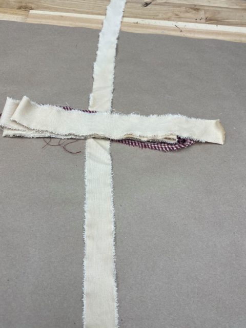 DIY Primitive Rag Bow - The Shabby Tree