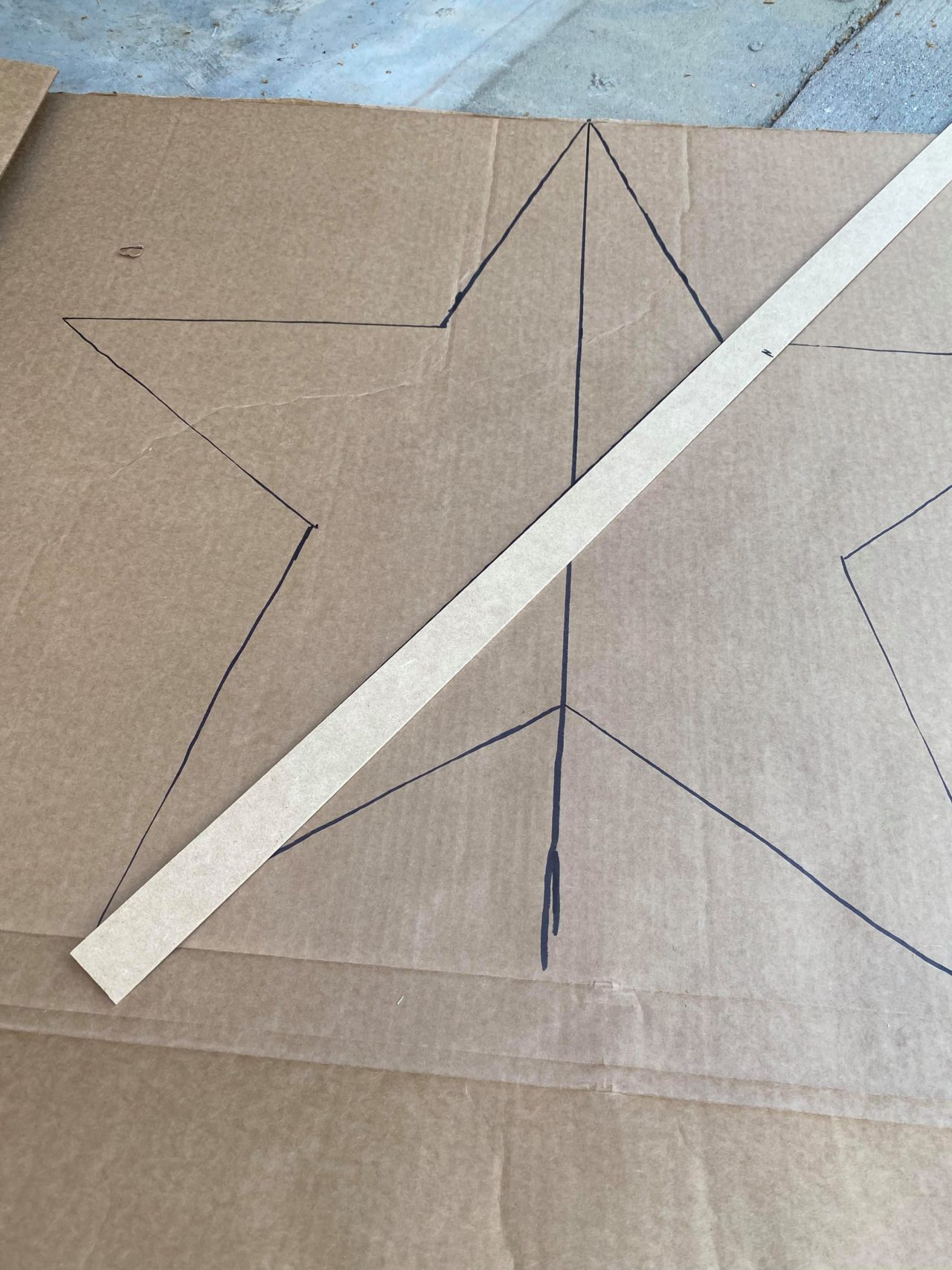 DIY Cardboard Barn Star - The Shabby Tree