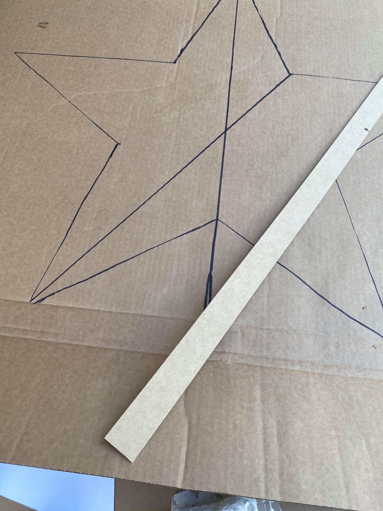 DIY Cardboard Barn Star - The Shabby Tree