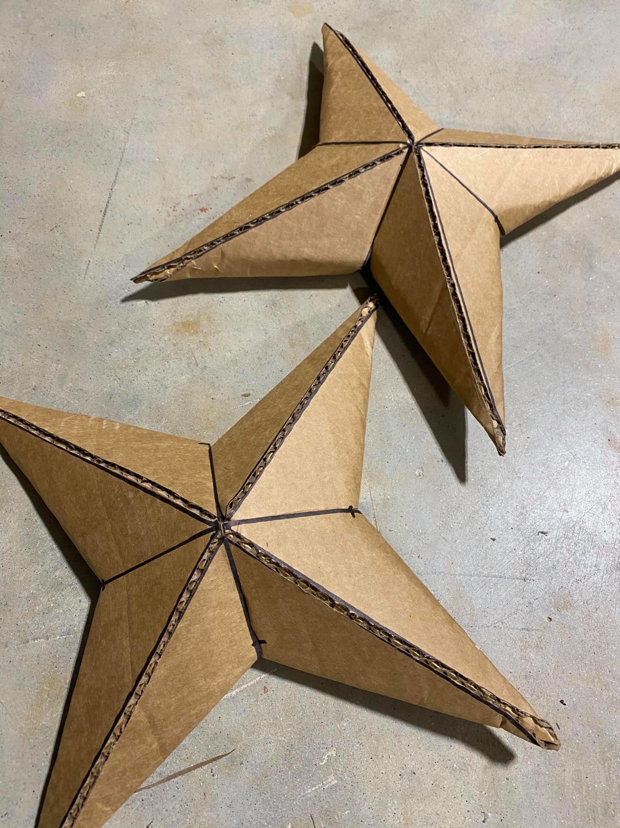 DIY 3D Cardboard Star - The Shabby Tree
