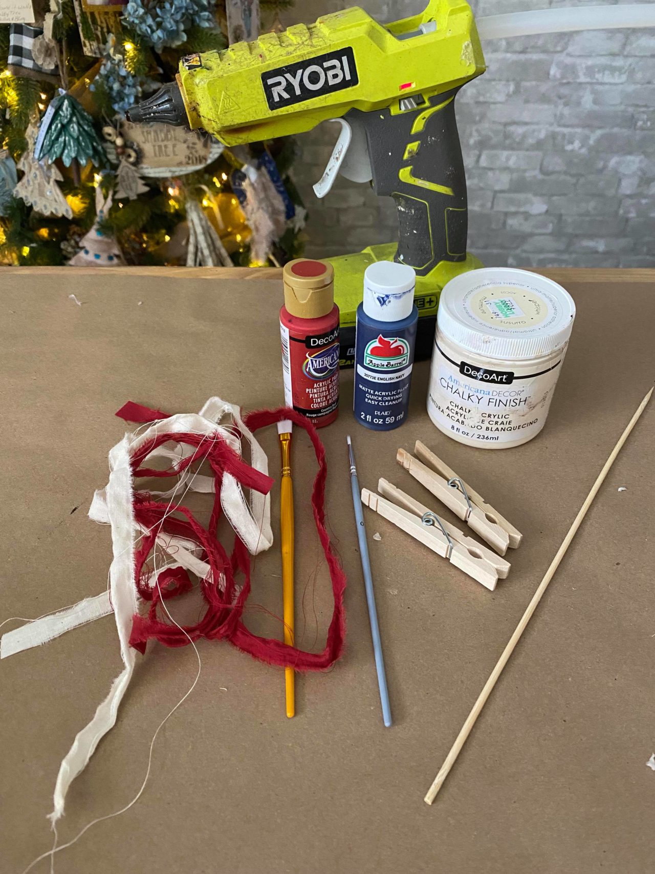 DIY Clothes Pin Flag - The Shabby Tree