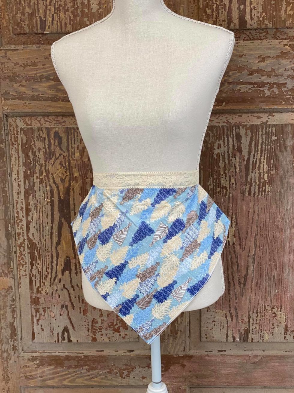 DIY Napkin Apron - The Shabby Tree