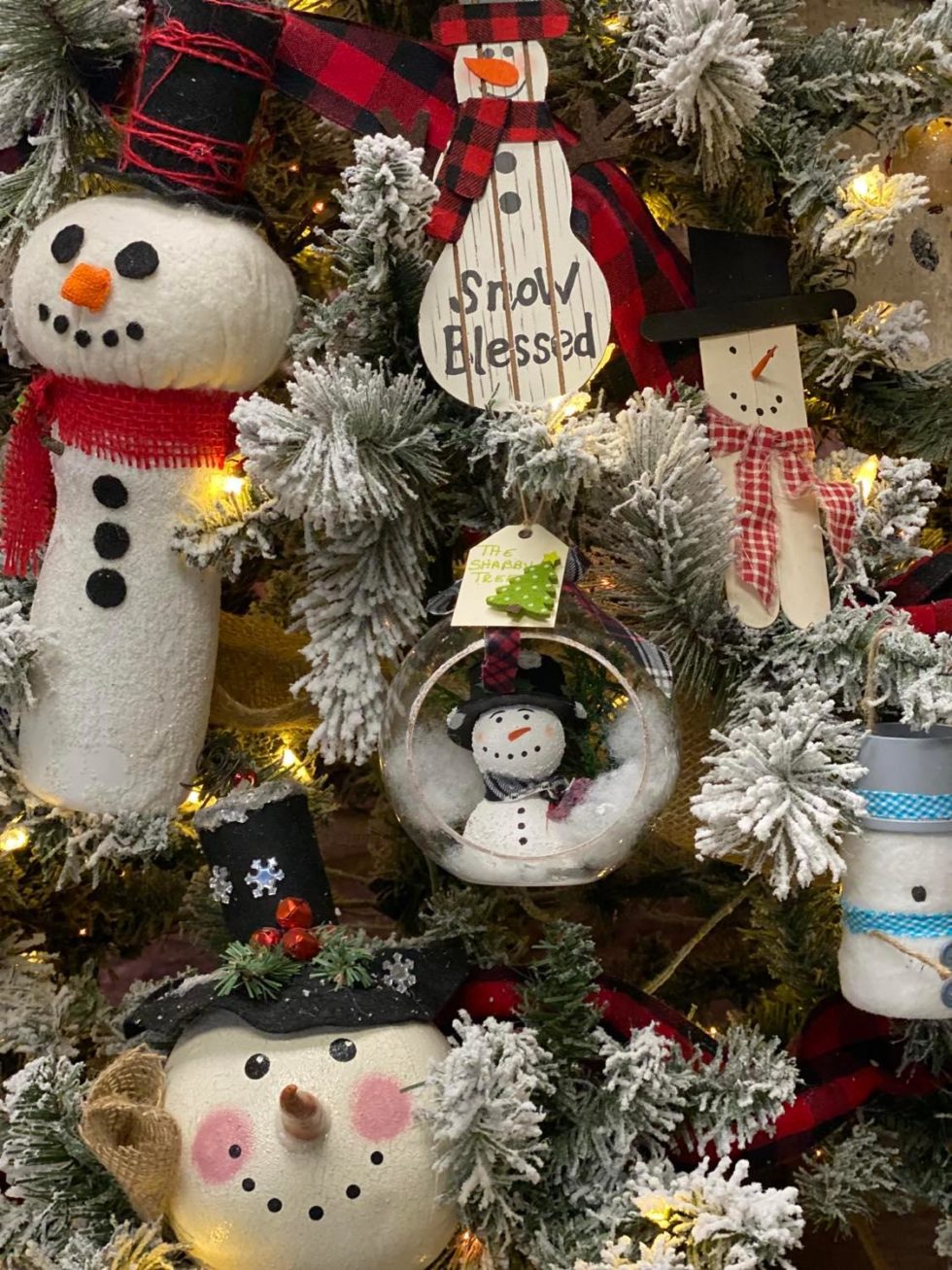 Snowman Tree “2021” - The Shabby Tree