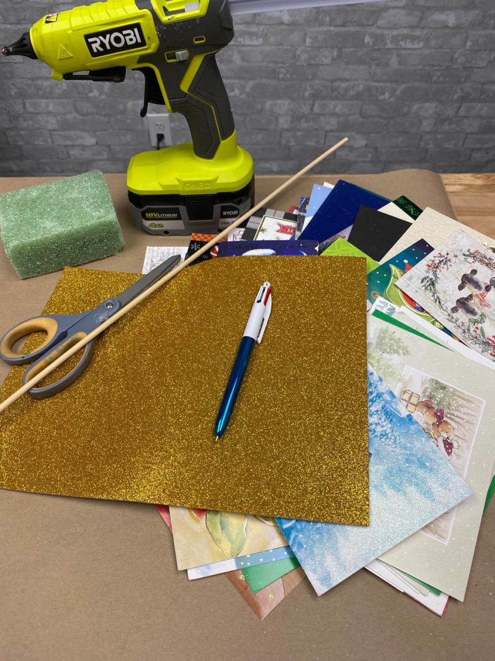 Christmas Card Tree Craft - The Shabby Tree