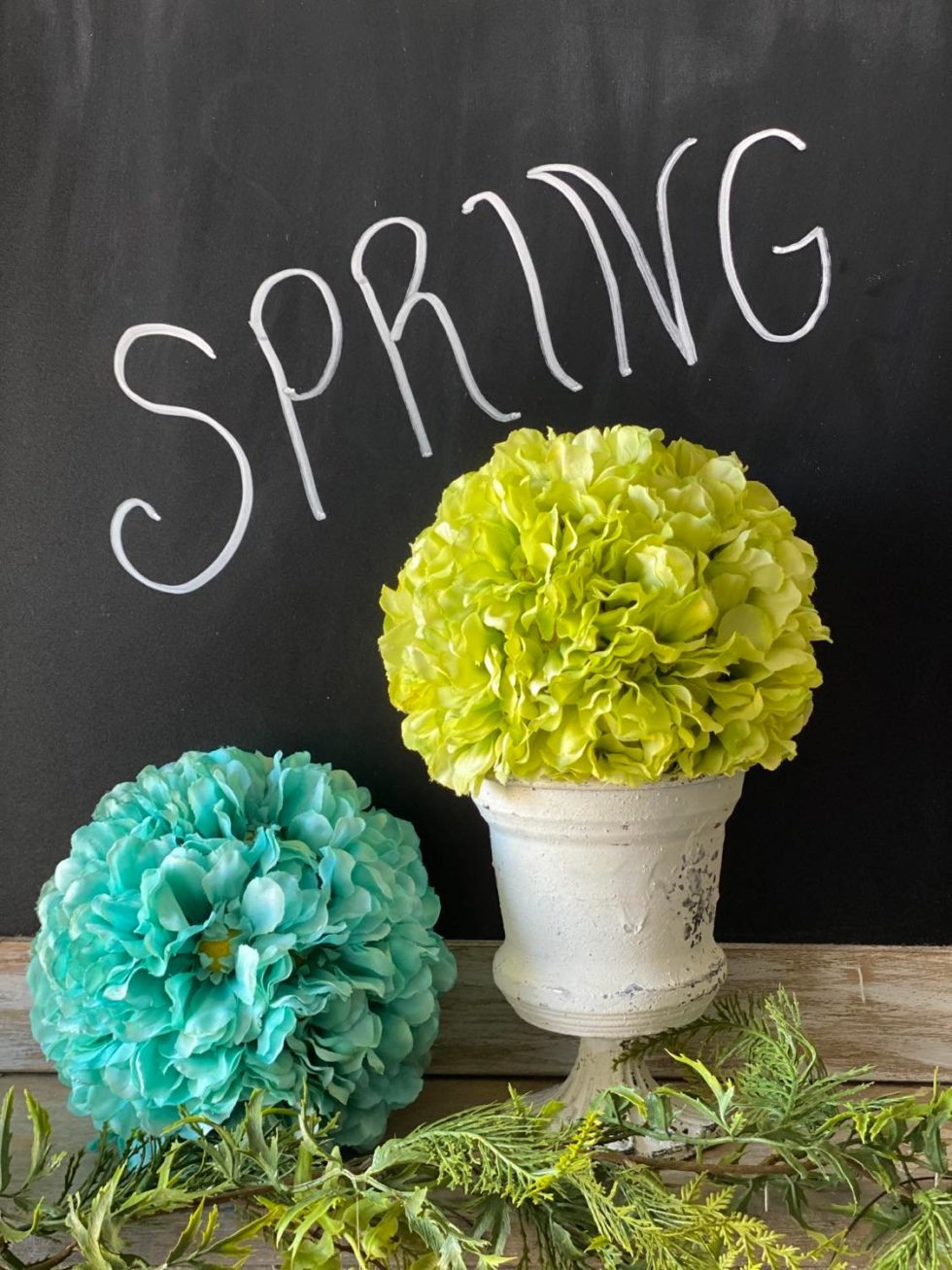 DIY Flower Ball - The Shabby Tree