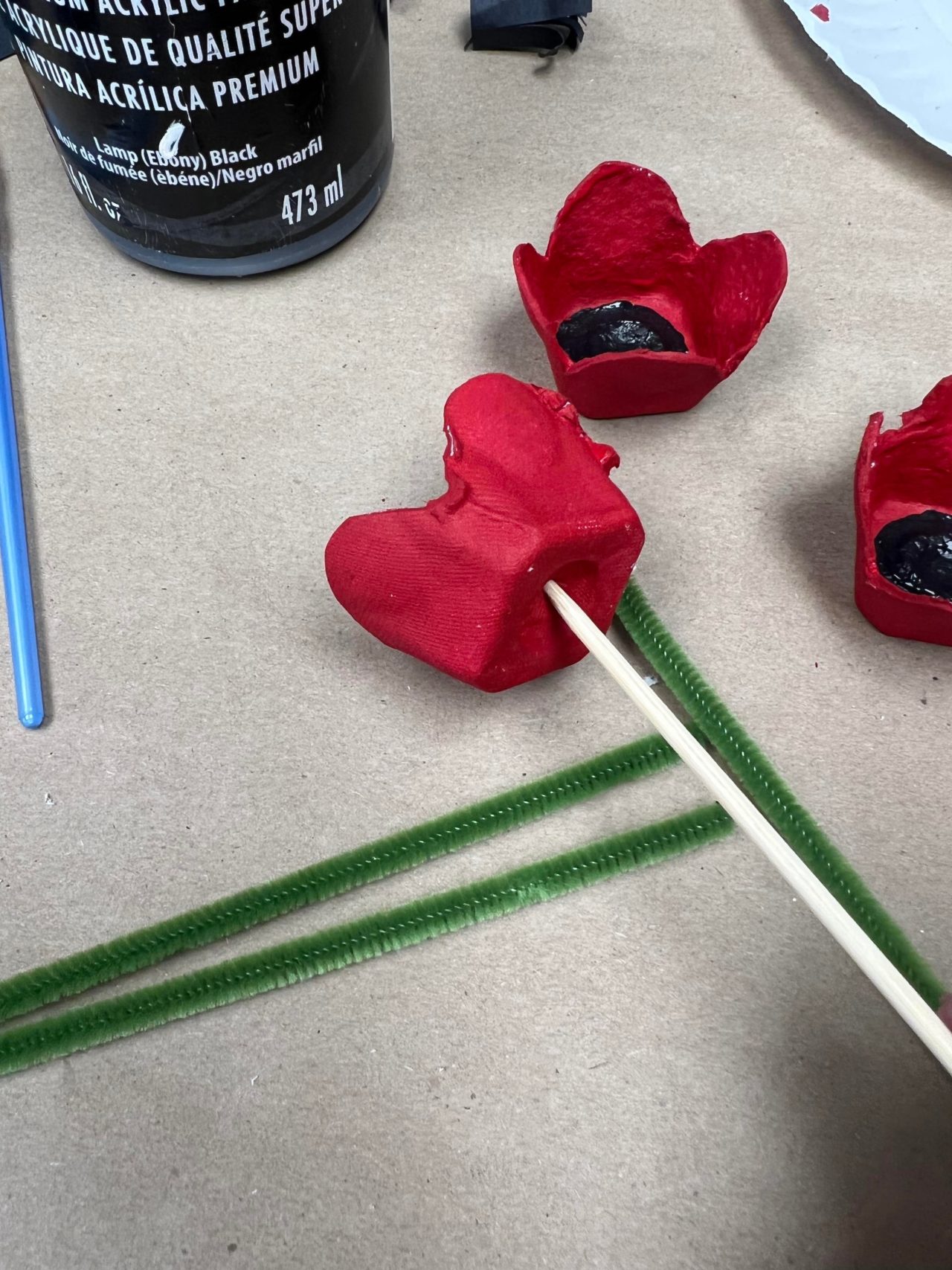 DIY Poppy Using An Egg Carton - The Shabby Tree