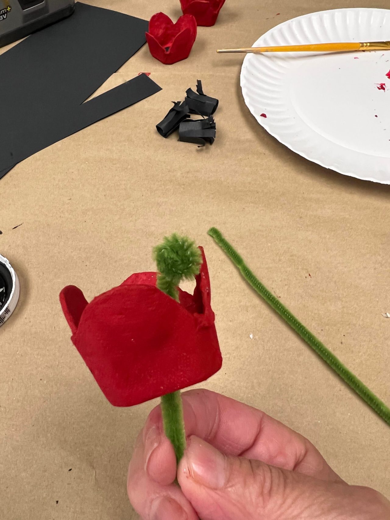 DIY Poppy Using An Egg Carton - The Shabby Tree