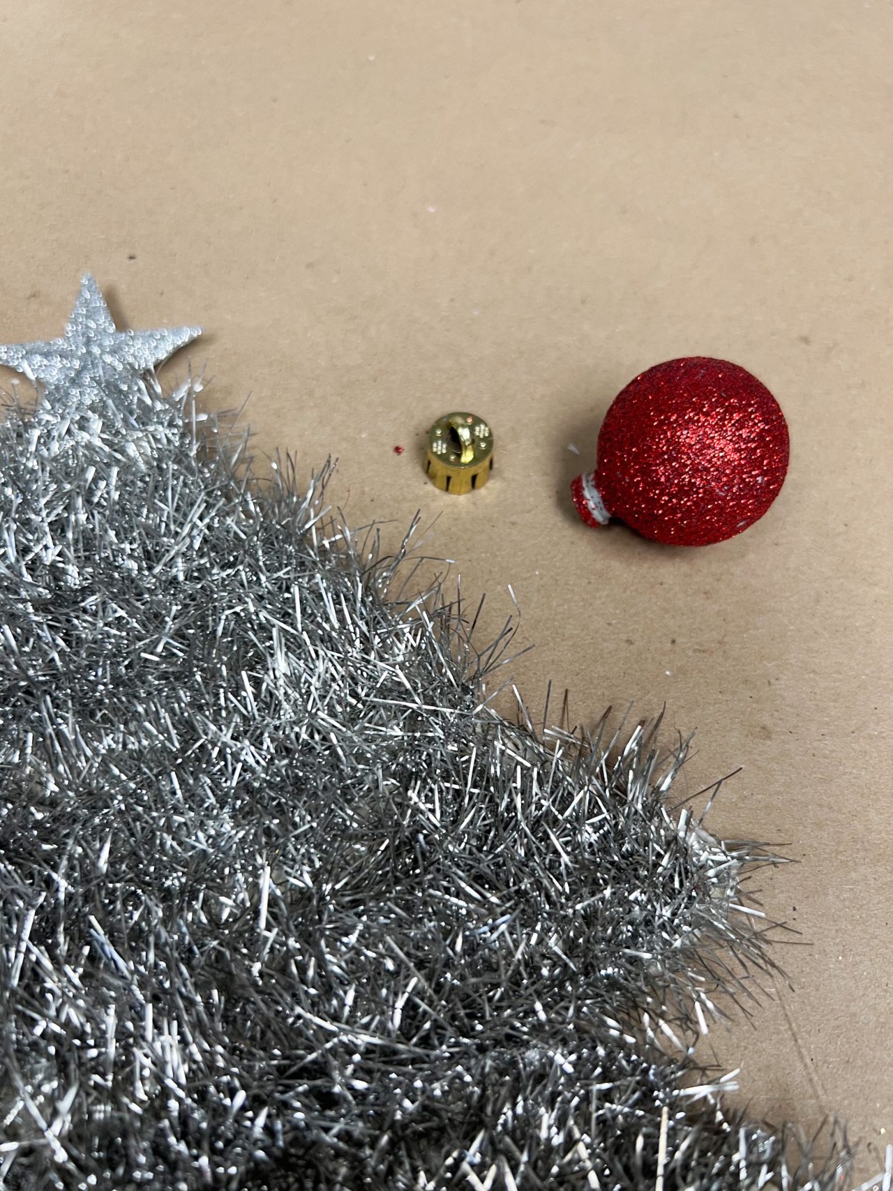 DIY Ornament Tree - The Shabby Tree